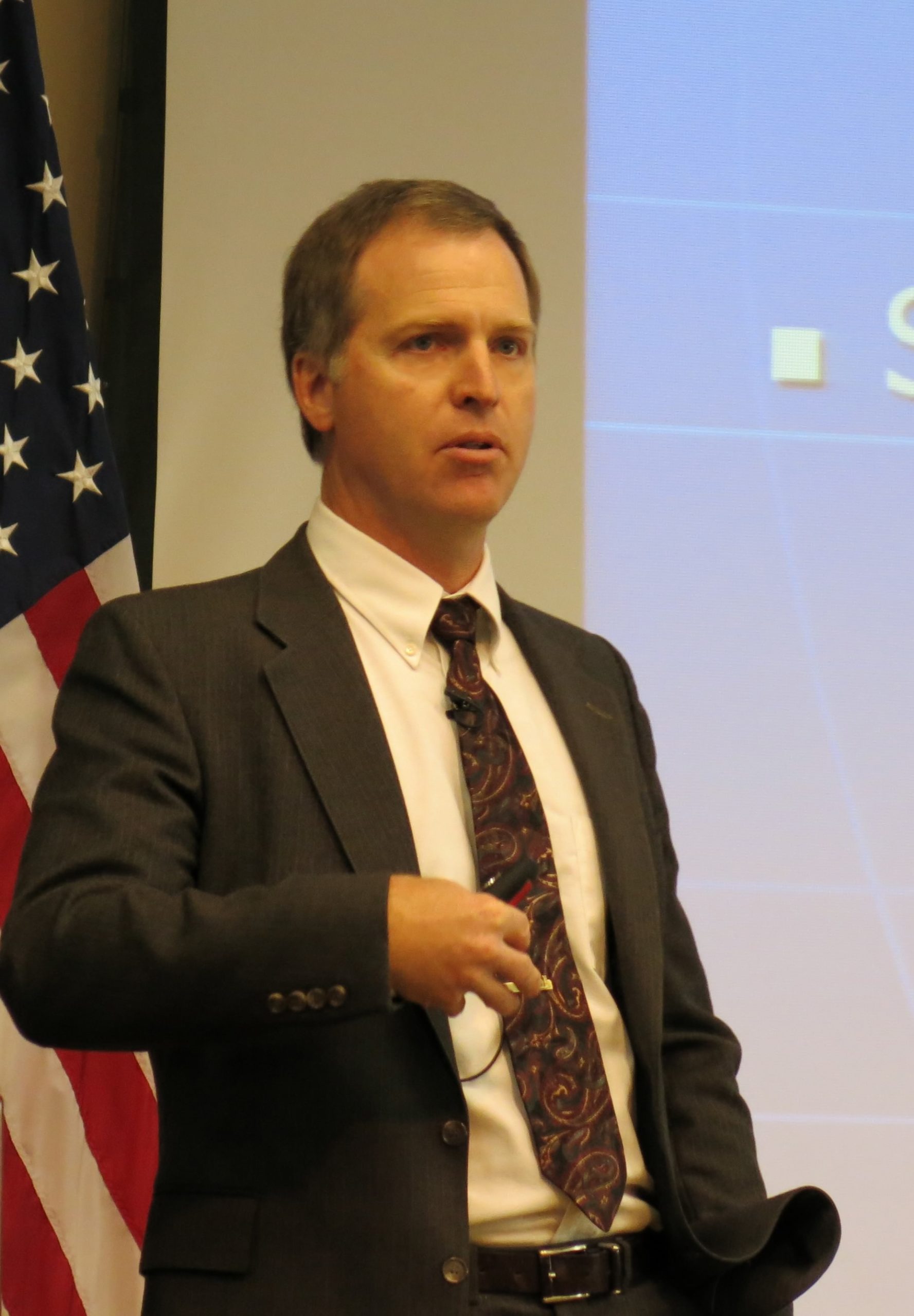 Speaker Series - Dr. Wayne Lee & Dr. Günhan Börekçi- comparative ...